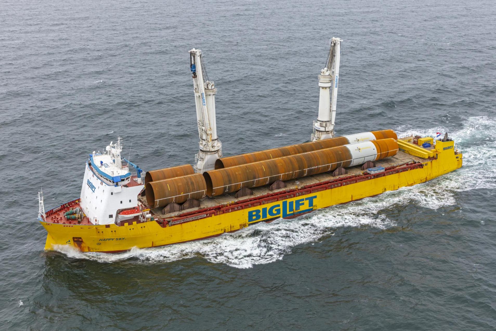 Our experience in heavy lift is your best guarantee. – Call us at + 33 ...